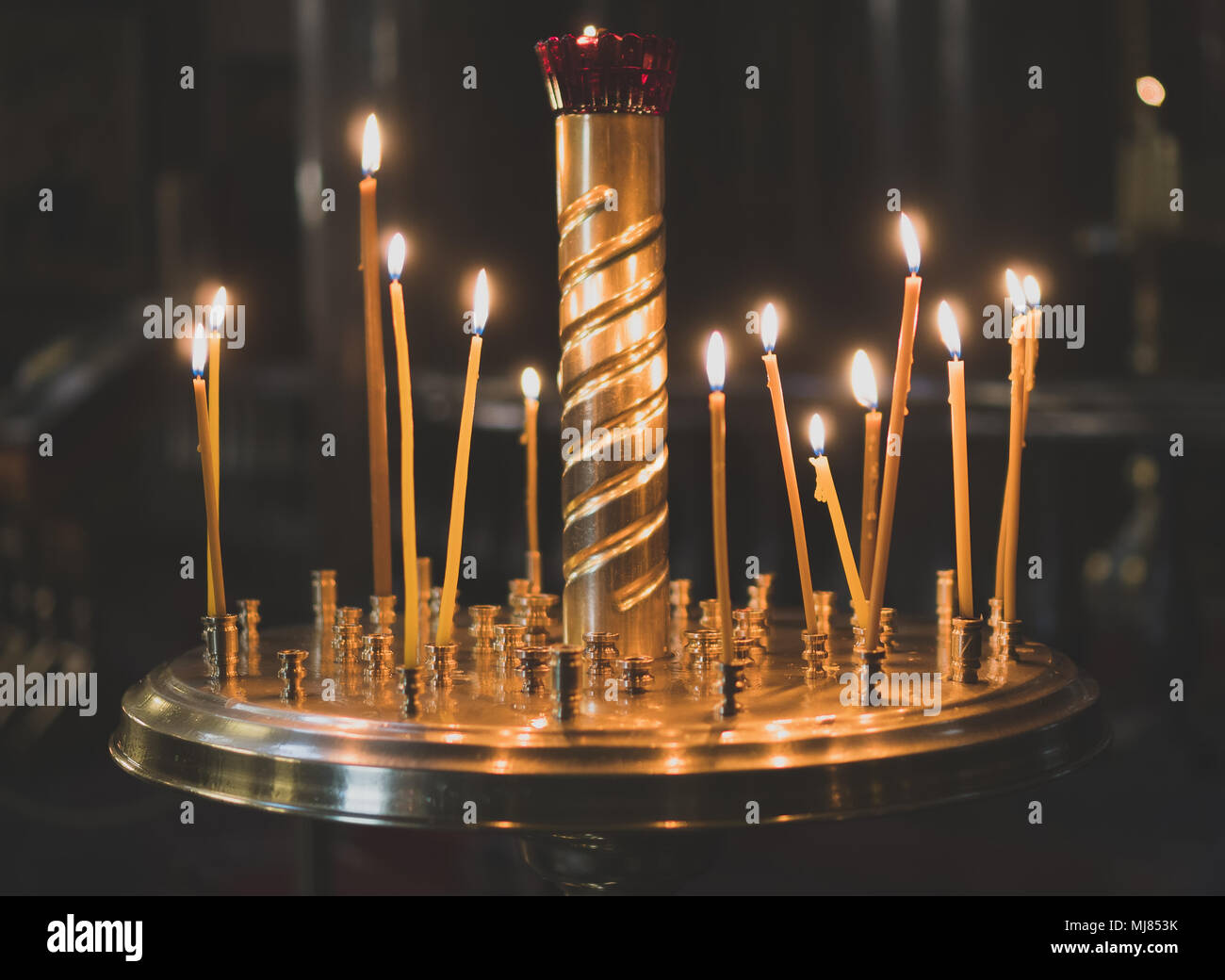 Cresset burning hi-res stock photography and images - Alamy