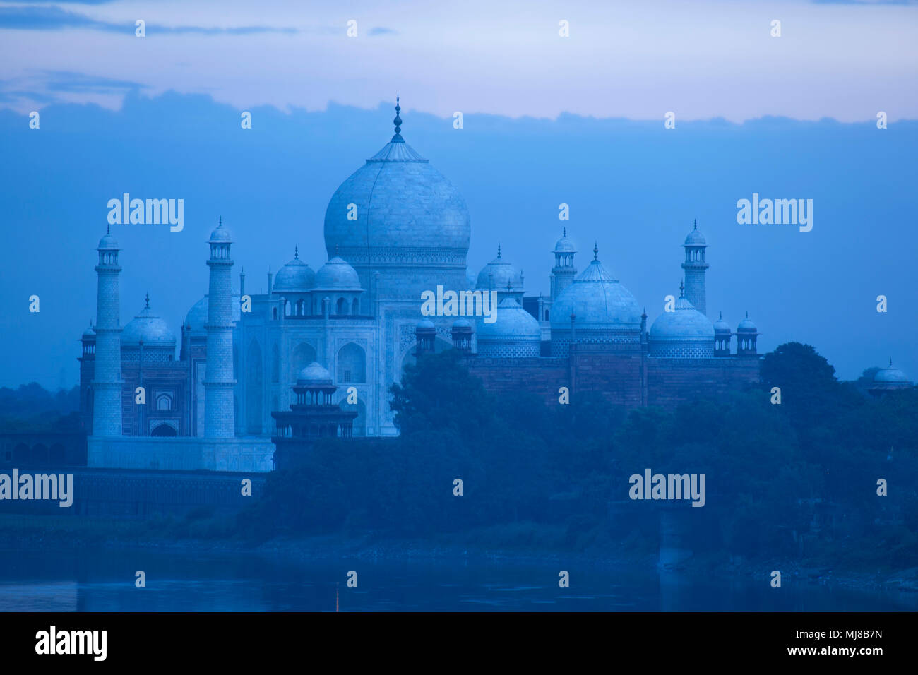 Exterior view of the Taj Mahal palace and mausoleum, a UNESCO world ...