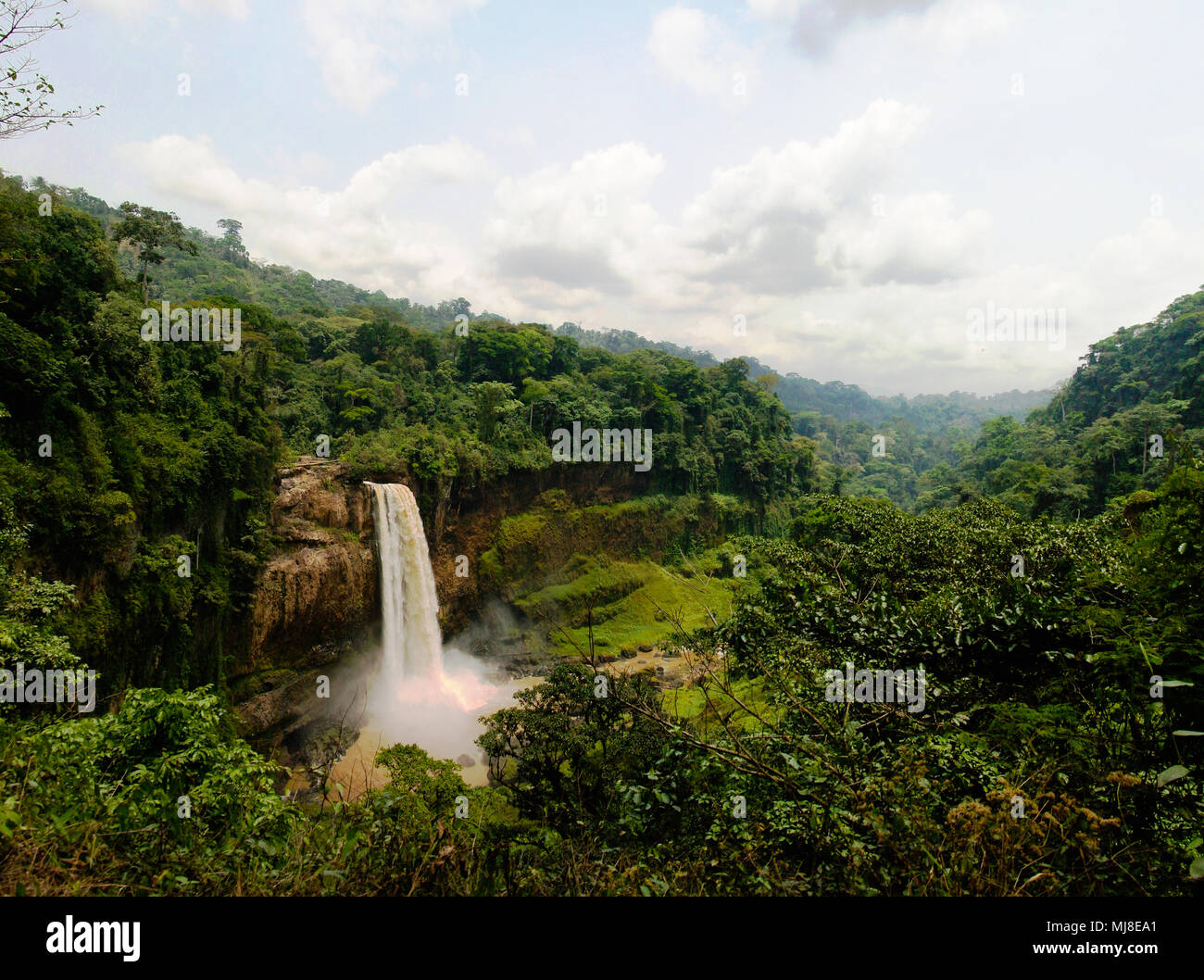 Ekom waterfall hi-res stock photography and images - Alamy