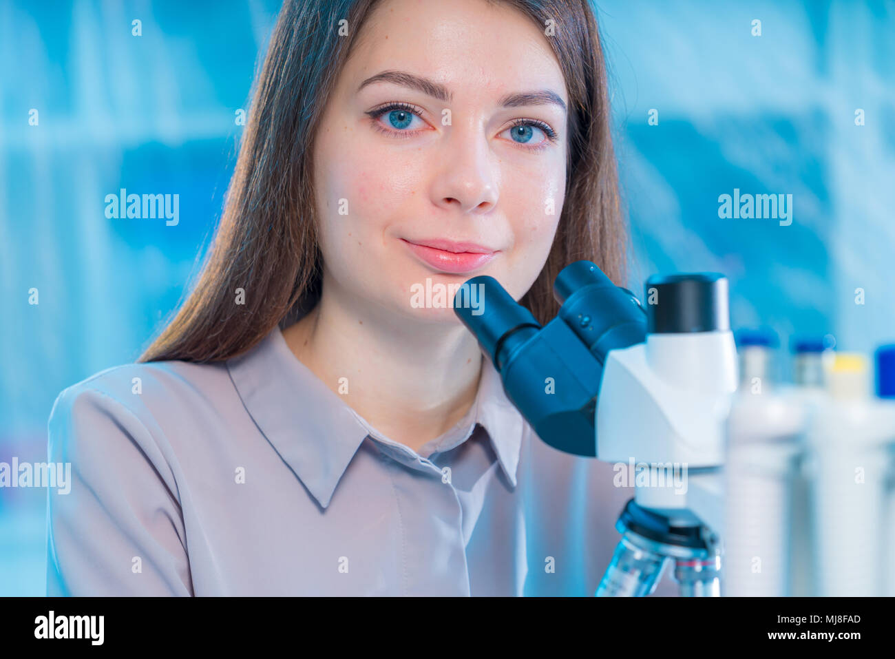 Biology science laboratory hi-res stock photography and images - Alamy