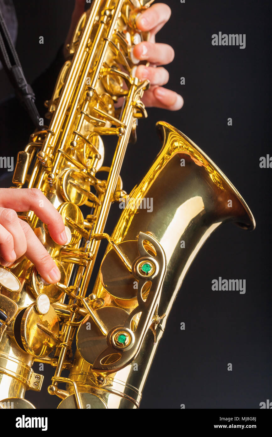 Sax instrument musical hi-res stock photography and images - Alamy