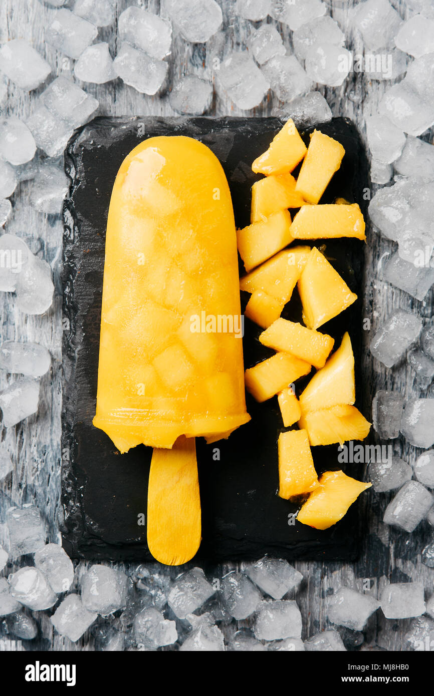 Crushed ice lolly hi-res stock photography and images - Alamy