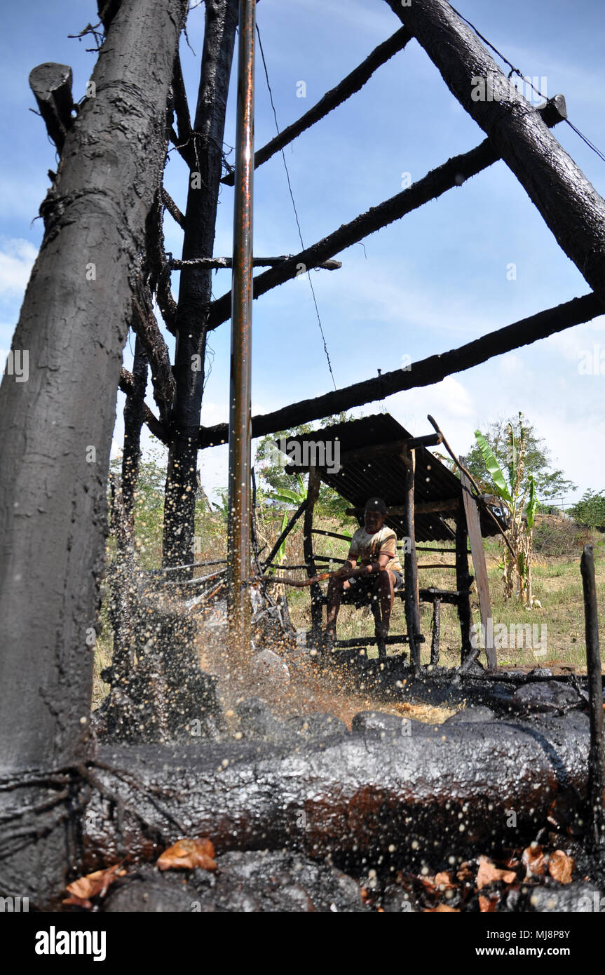 Traditional Oil Drilling Stock Photo - Alamy