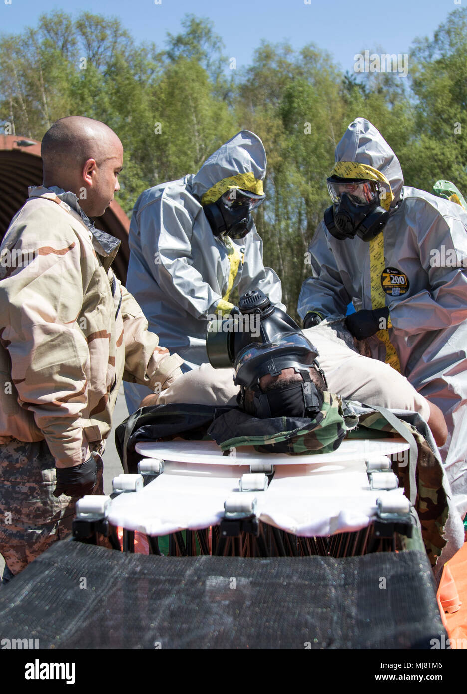U.S. Army Reserve Soldiers from the 773rd Civil Support Team, 361st ...
