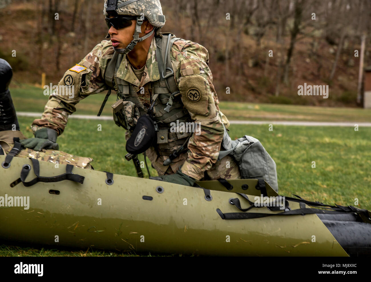 Signal support systems specialist hi-res stock photography and images ...