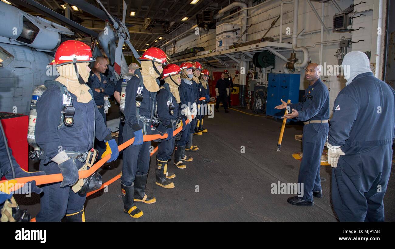 U S Navy Chief Damage Controlman High Resolution Stock Photography and ...