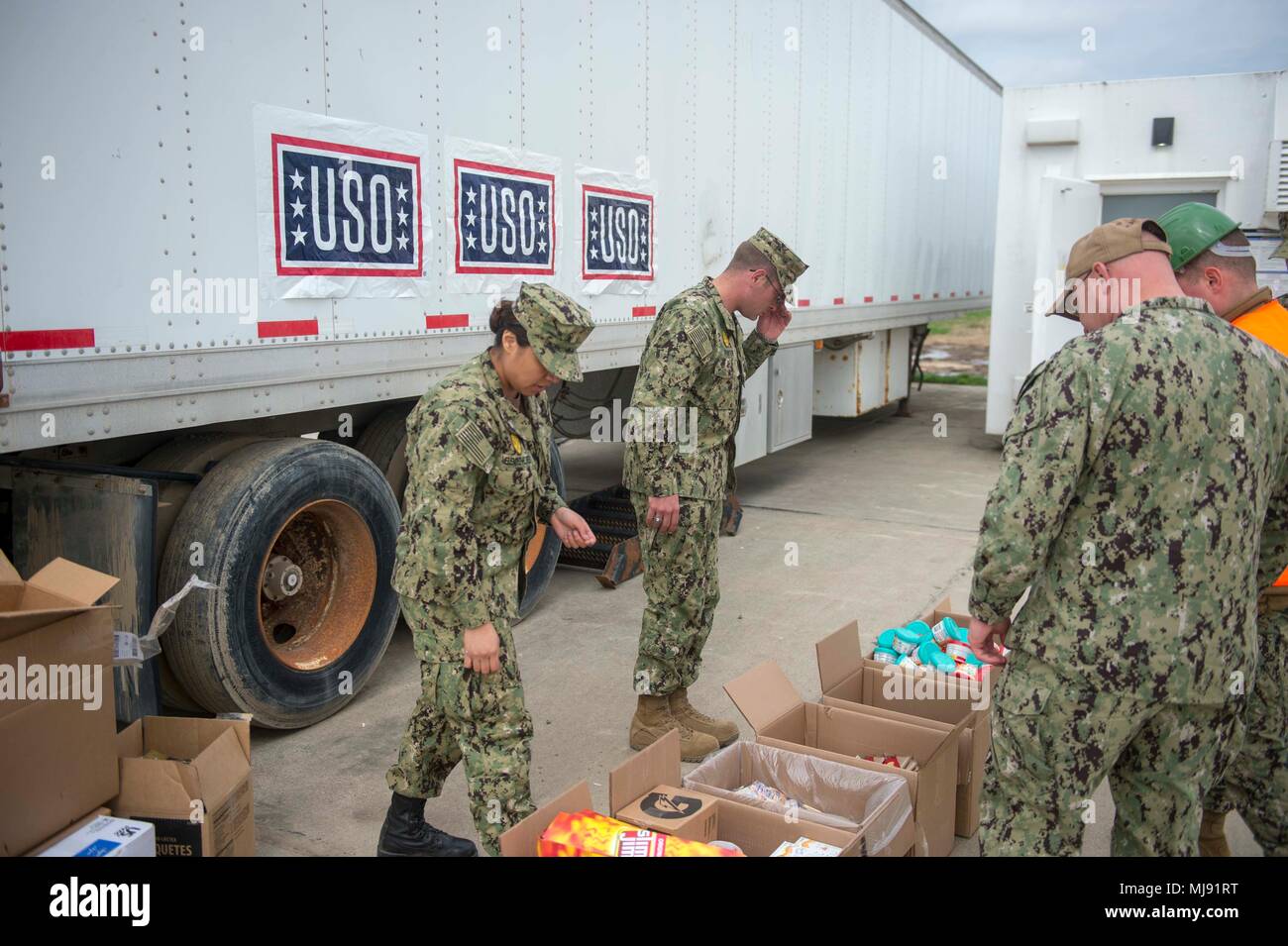 180424-N-ST458-0303 NAVAL SUPPORT FACILITY REDZIKOWO, Poland (Apr. 24 ...