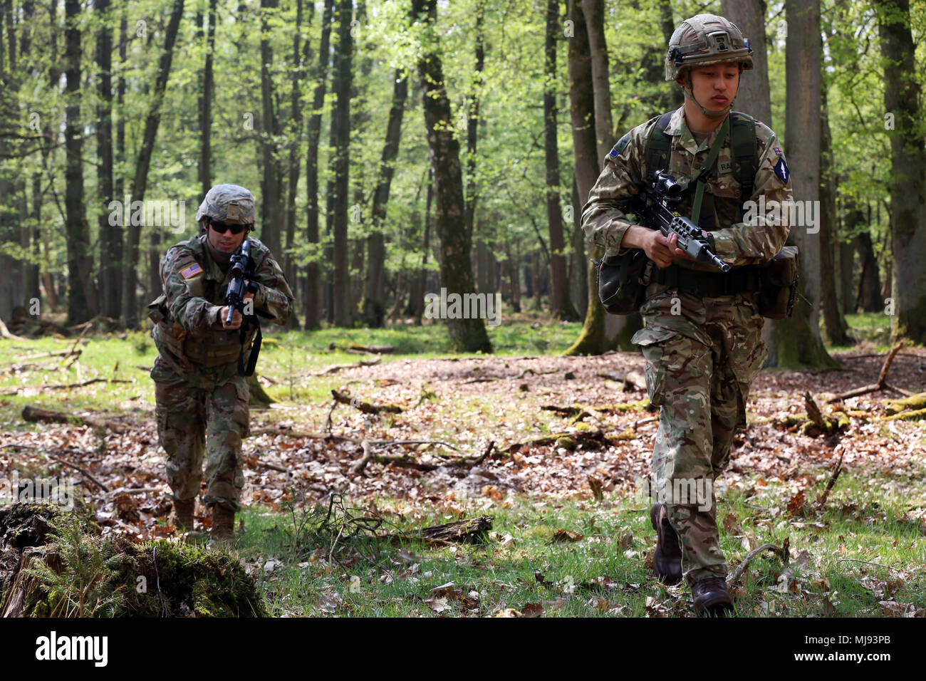 The queens gurkha signals hi-res stock photography and images - Alamy
