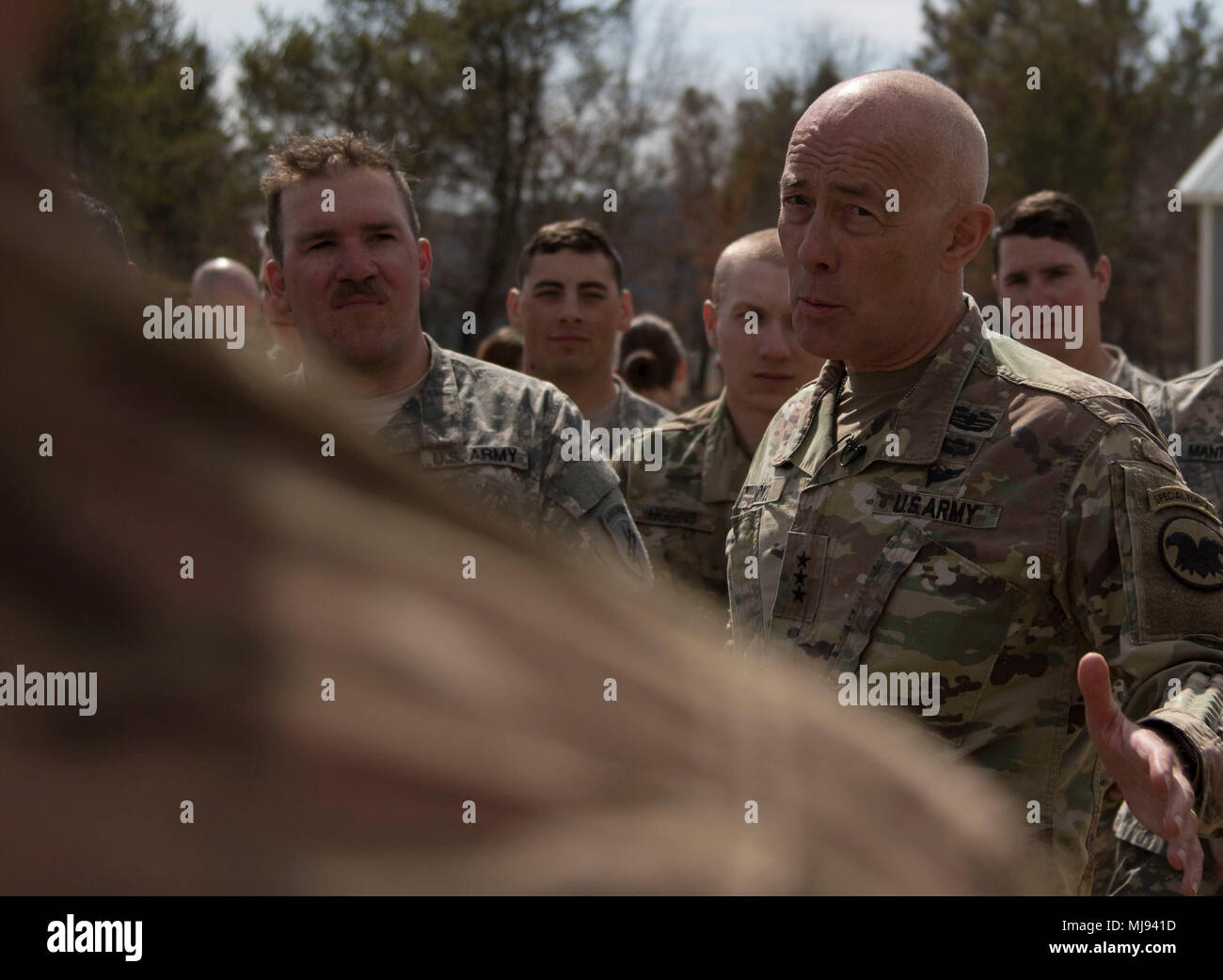 LTG Charles D. Luckey, U.S. Army Reserve Commanding General and Chief ...
