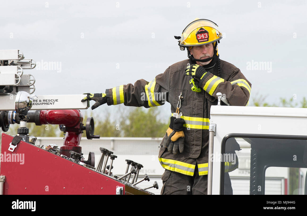 Robert ratcliffe hi-res stock photography and images - Alamy