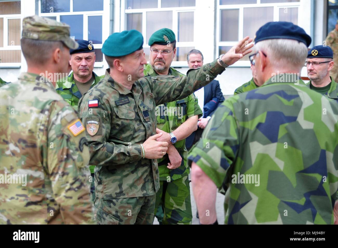 Polish Brig. Gen. Jarosław Gromadziński, 15th Mechanized Brigade ...