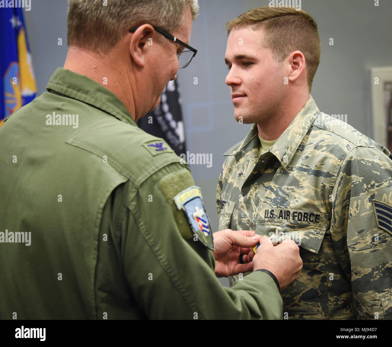 Air force commendation medal hi-res stock photography and images - Alamy