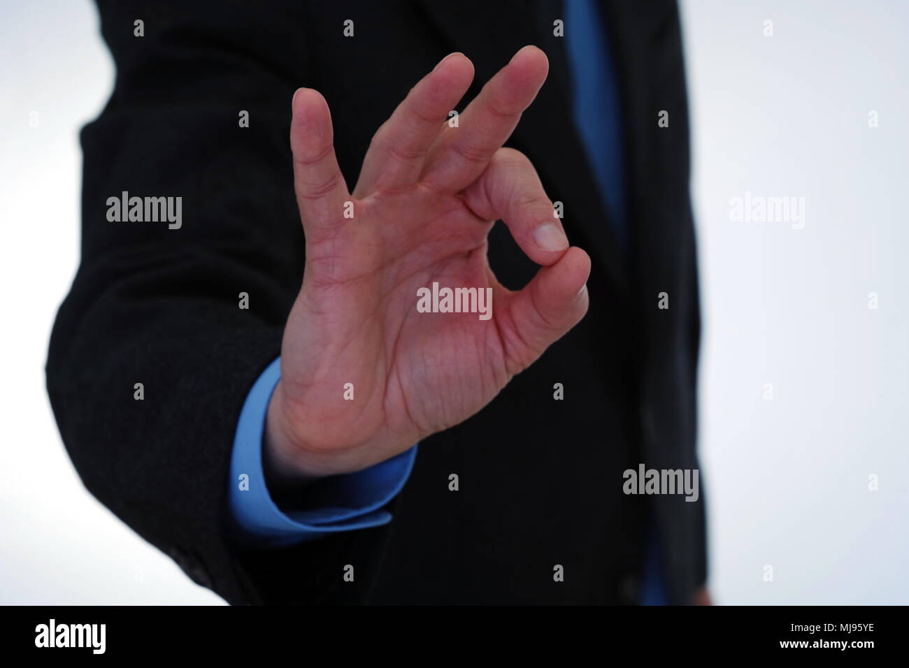Hand gestures happy hi-res stock photography and images - Alamy