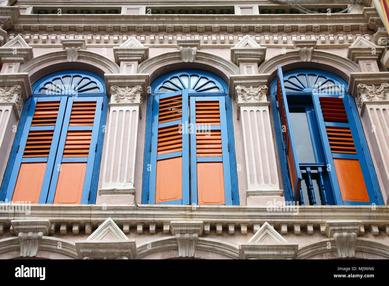 Singapore Chinatown - old colonial architecture. Colorful windows Stock ...