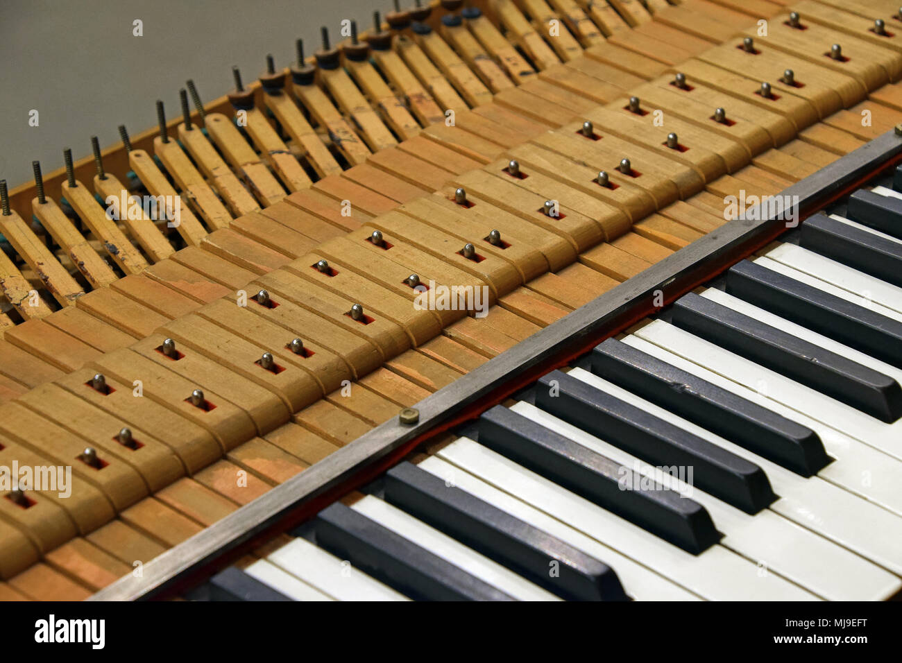 Piano high angle view hi-res stock photography and images - Alamy