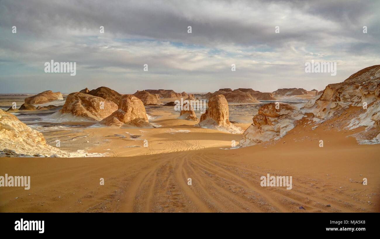 El agabat valley hi-res stock photography and images - Alamy