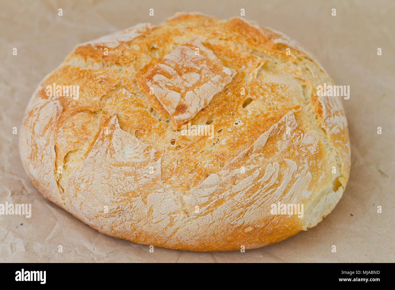 Large round loaf hi-res stock photography and images - Alamy