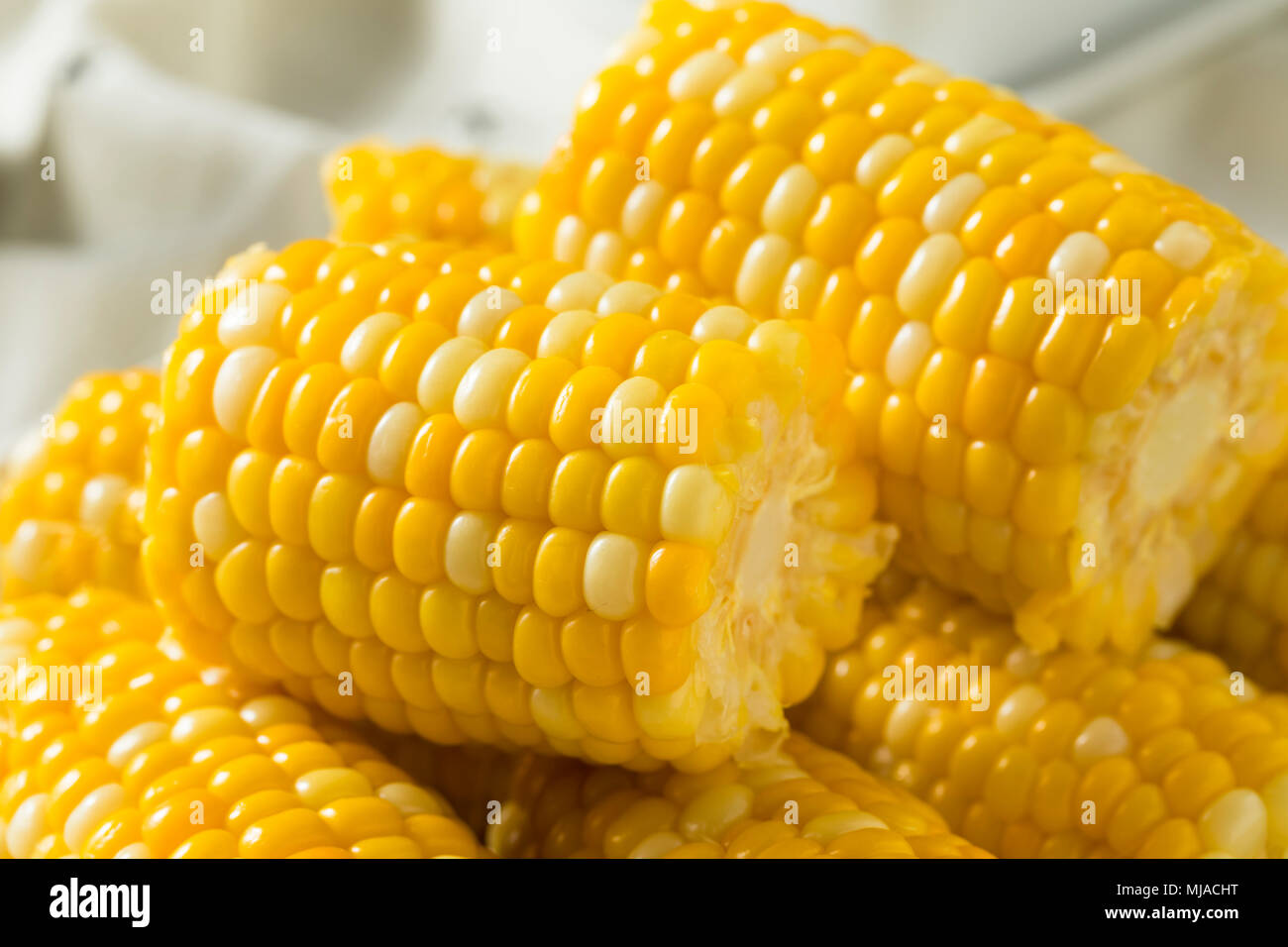 Raw sweet corn hi-res stock photography and images - Alamy