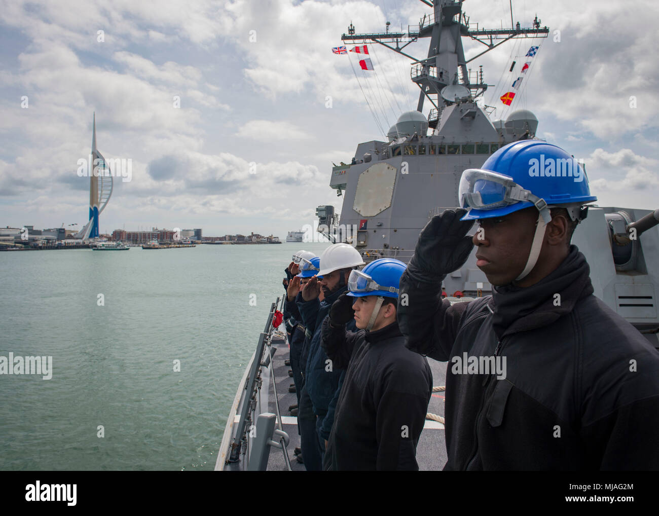 Hms victory royal naval base hi-res stock photography and images - Alamy