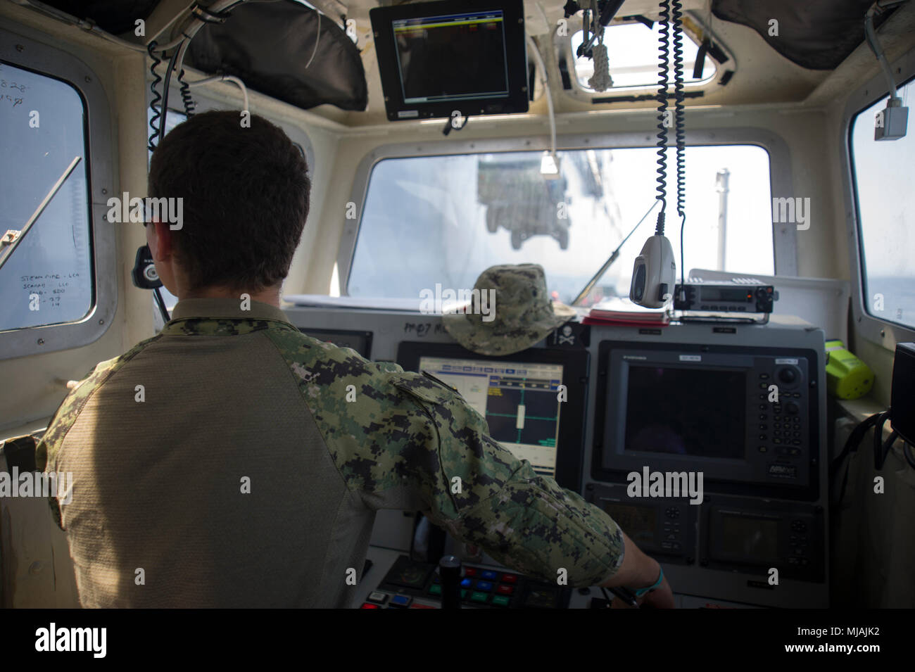 ACAJUTLA, El Salvador (April 21, 2018) Petty Officer 2nd Class Casey ...