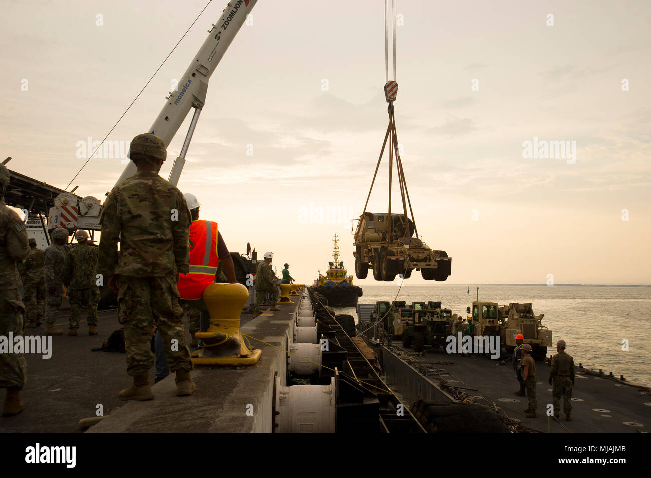 ACAJUTLA, El Salvador (April 22, 2018) Salvadorian crane operators use ...