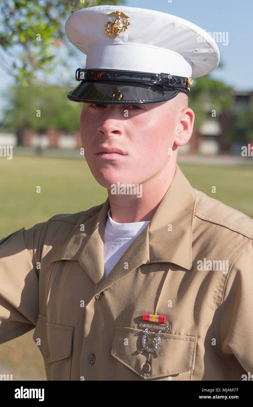 Pfc jacob honor graduate platoon hi-res stock photography and images ...
