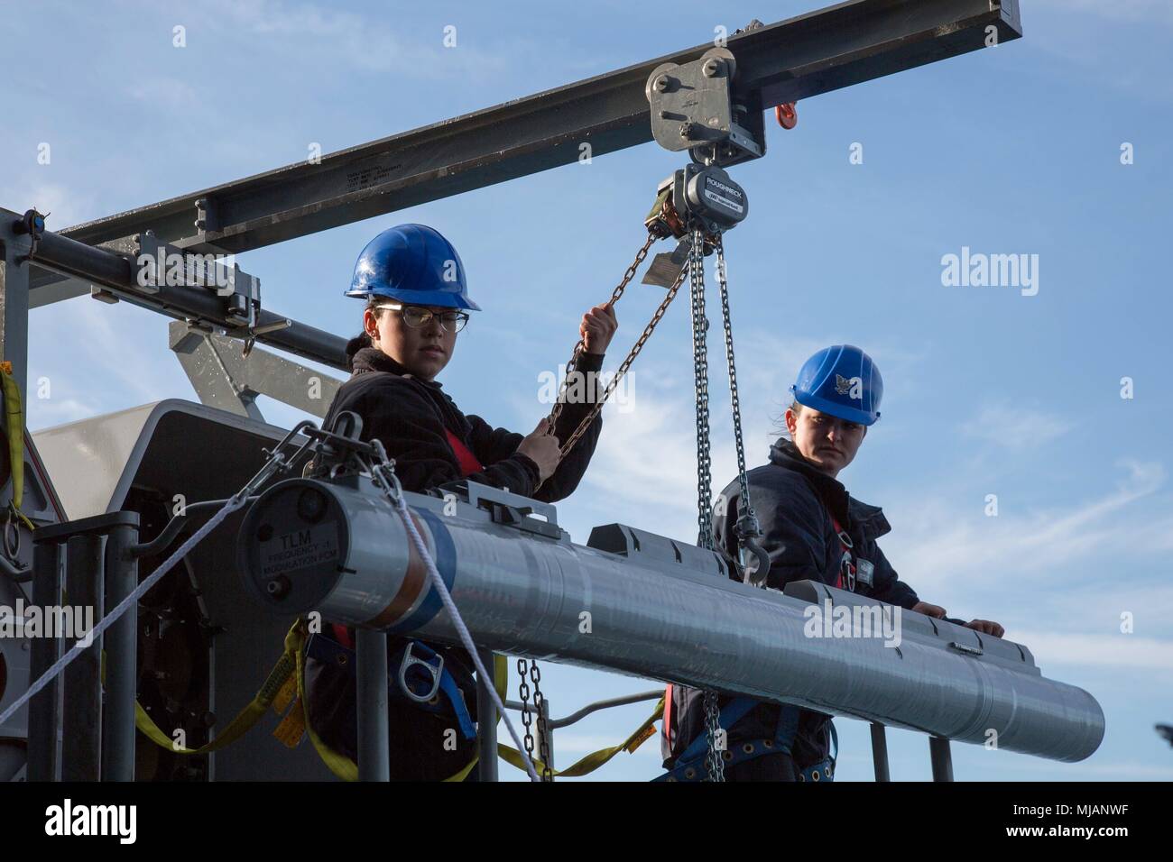 180426-N-ME568-1240 ATLANTIC OCEAN (April 26, 2018) Fire Controlman ...