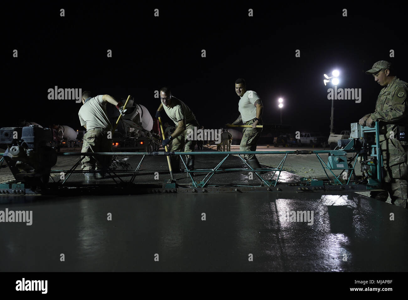 407th expeditionary civil engineer squadron hi-res stock photography ...