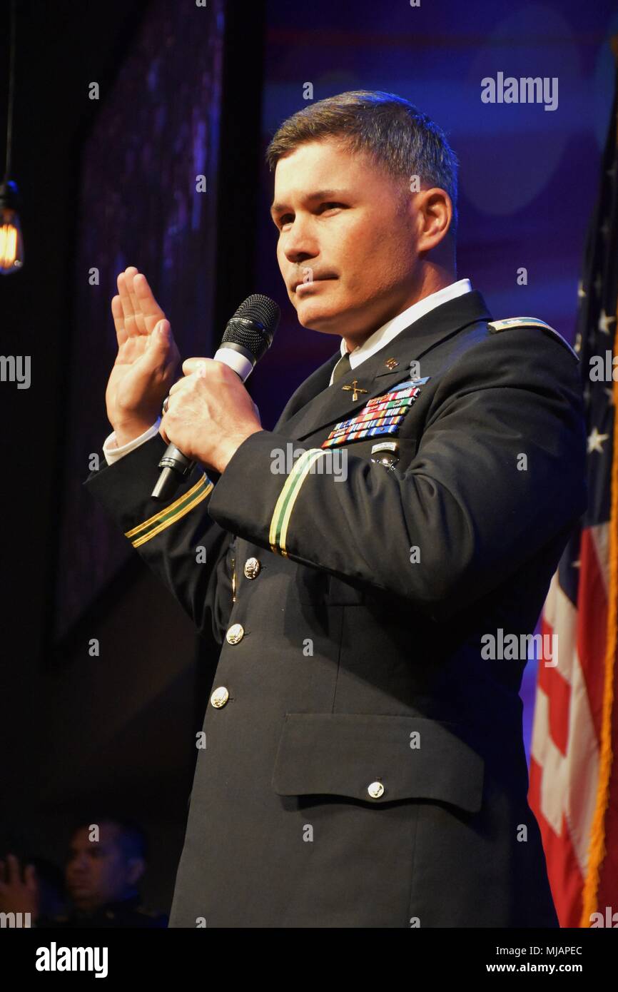 Lt. Col. David Clukey, commander, Phoenix Recruiting Battalion ...