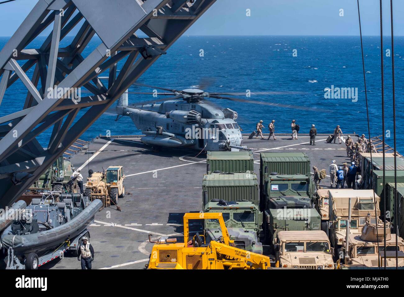 180428-N-GR847-0115 PACIFIC OCEAN (April 28, 2018) Marines assigned to ...