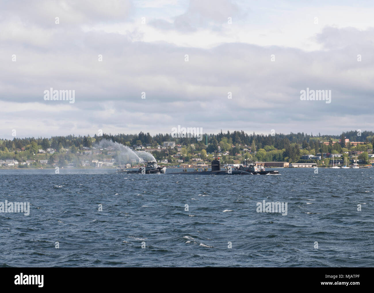 Los angeles class submarine uss bremerton ssn 698 hi-res stock ...