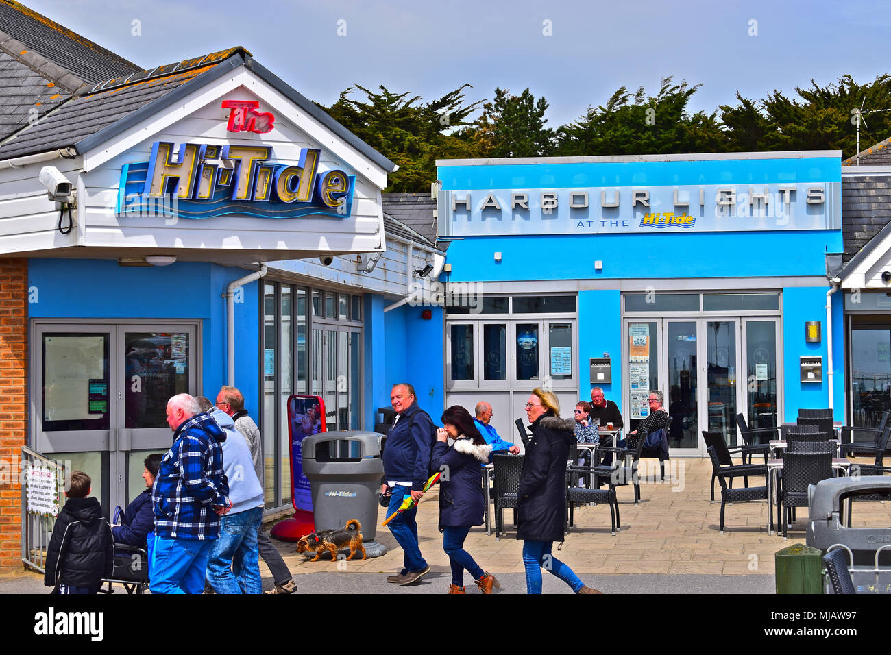 Tide inn hi-res stock photography and images - Alamy