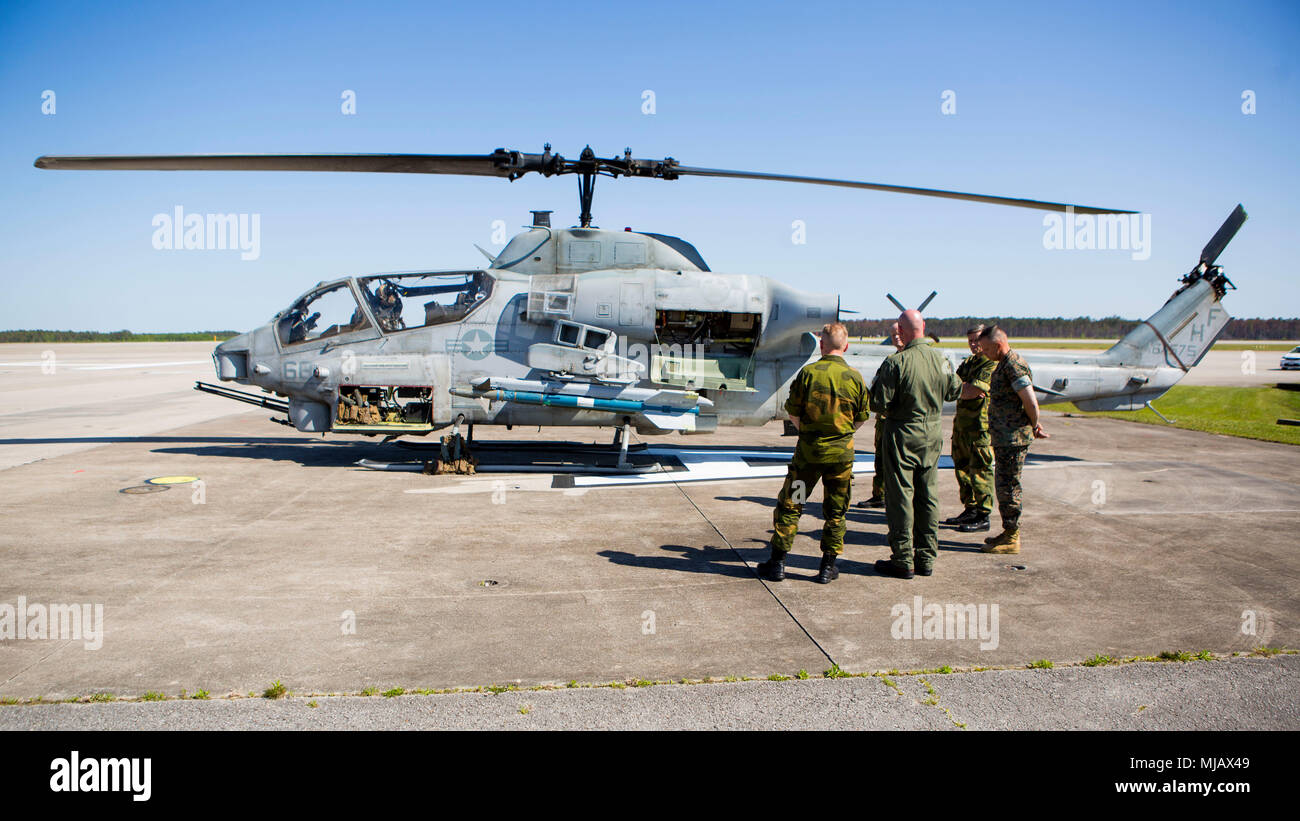 Lt gen matthew glavy hi-res stock photography and images - Alamy