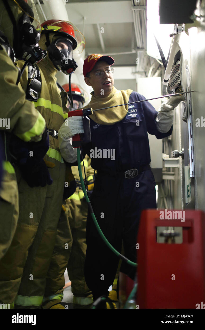 Portable exothermic cutting unit pecu hi-res stock photography and ...