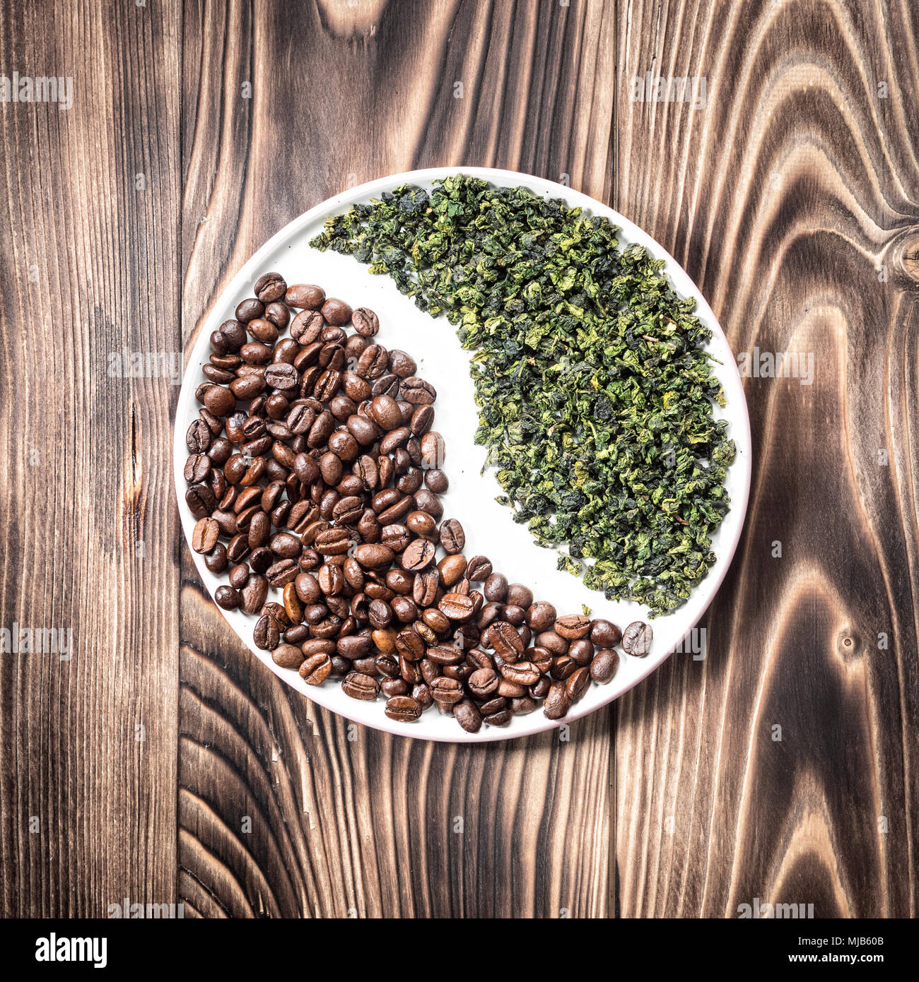 Grain fresh roasted coffee and green tea leaves Asian. Food concept ...