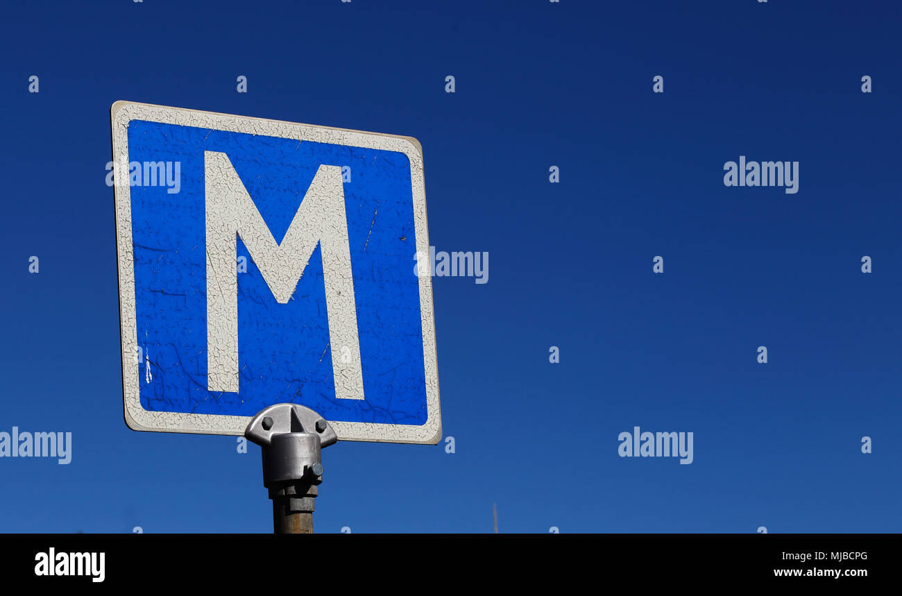 Meeting road sign hi-res stock photography and images - Alamy