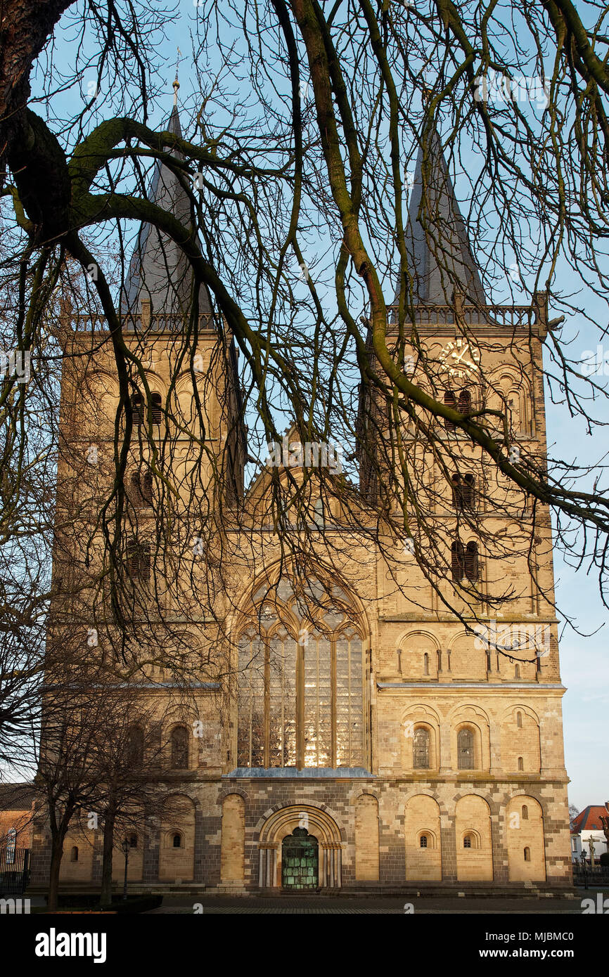 St. Viktor cathedral, Xanten, Germany Stock Photo - Alamy