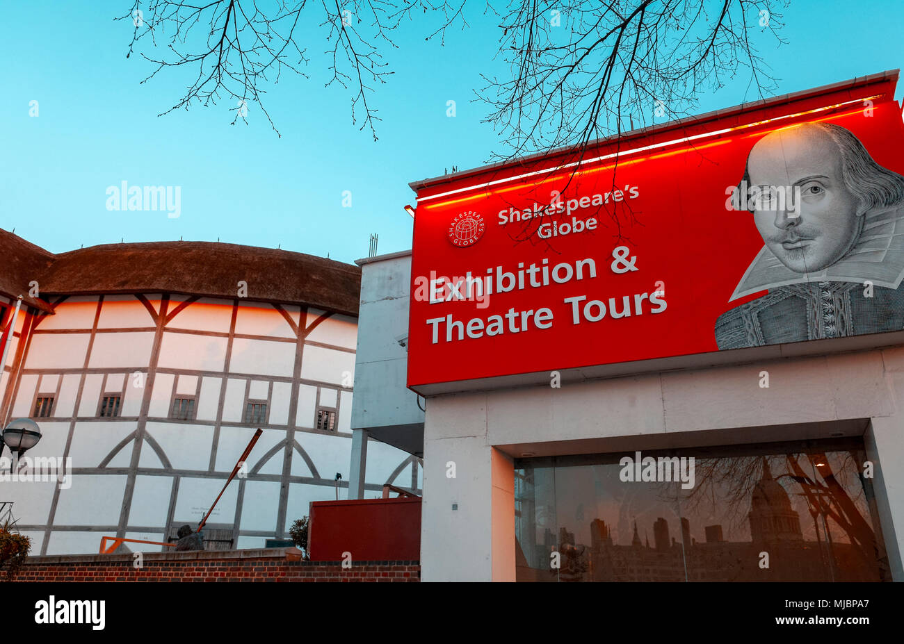 London, England - April 11, 2008: The Shakespeare's Globe Theatre on ...