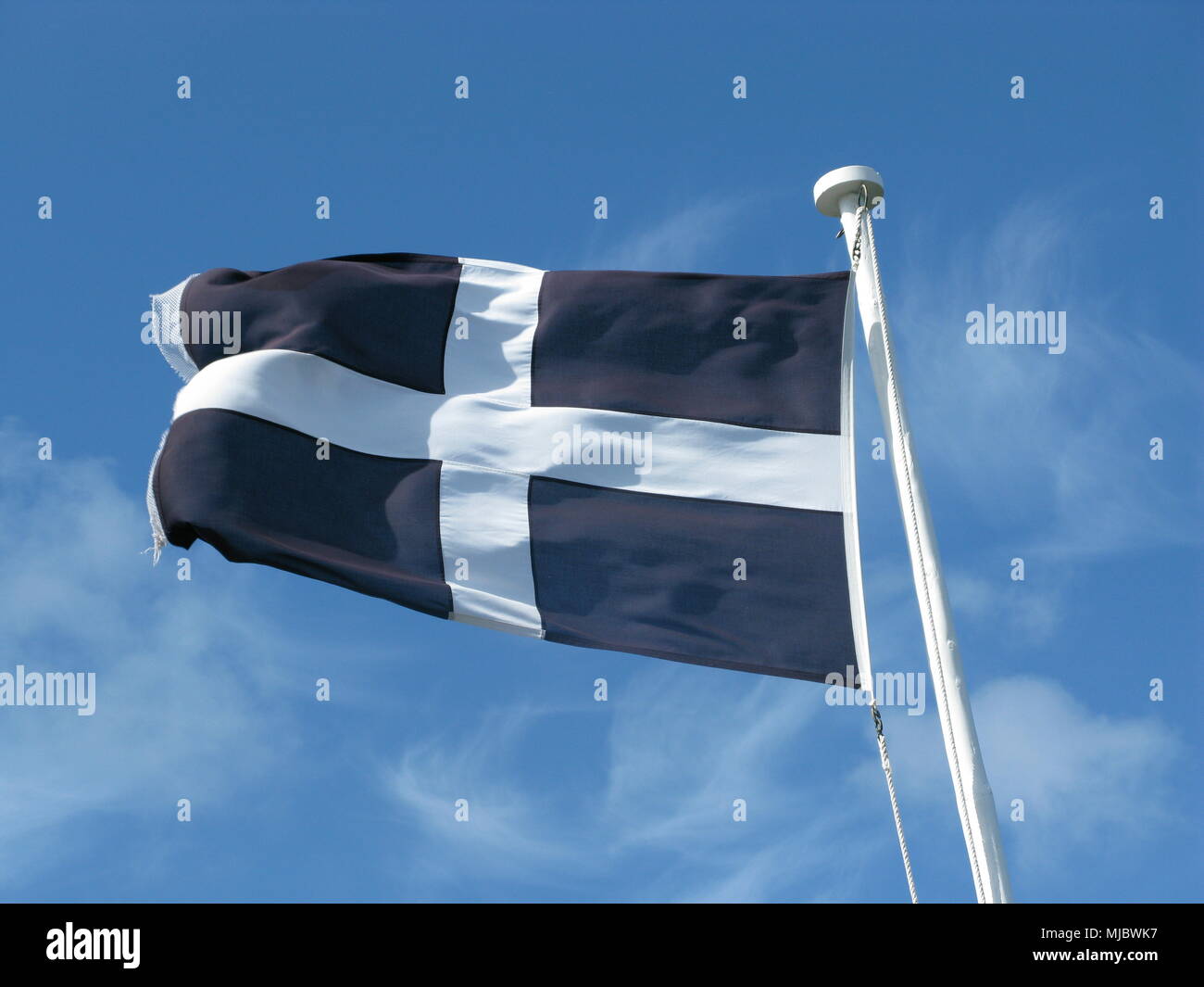 Cornwall flag hi-res stock photography and images - Alamy