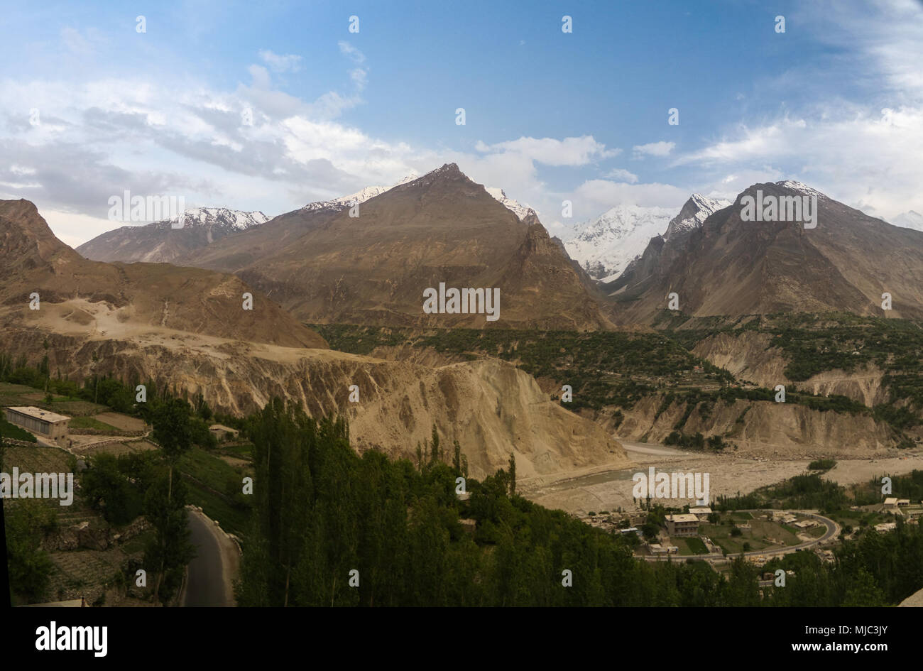 Panorama of Karimabad and Hunza valley, Gilgit-Baltistan, Pakistan ...