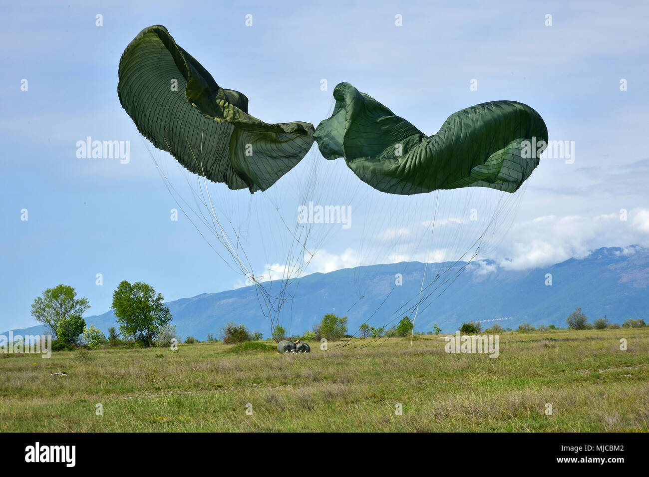 Fuel tanks belonging to the Italian Air Force descend onto Frida IV ...
