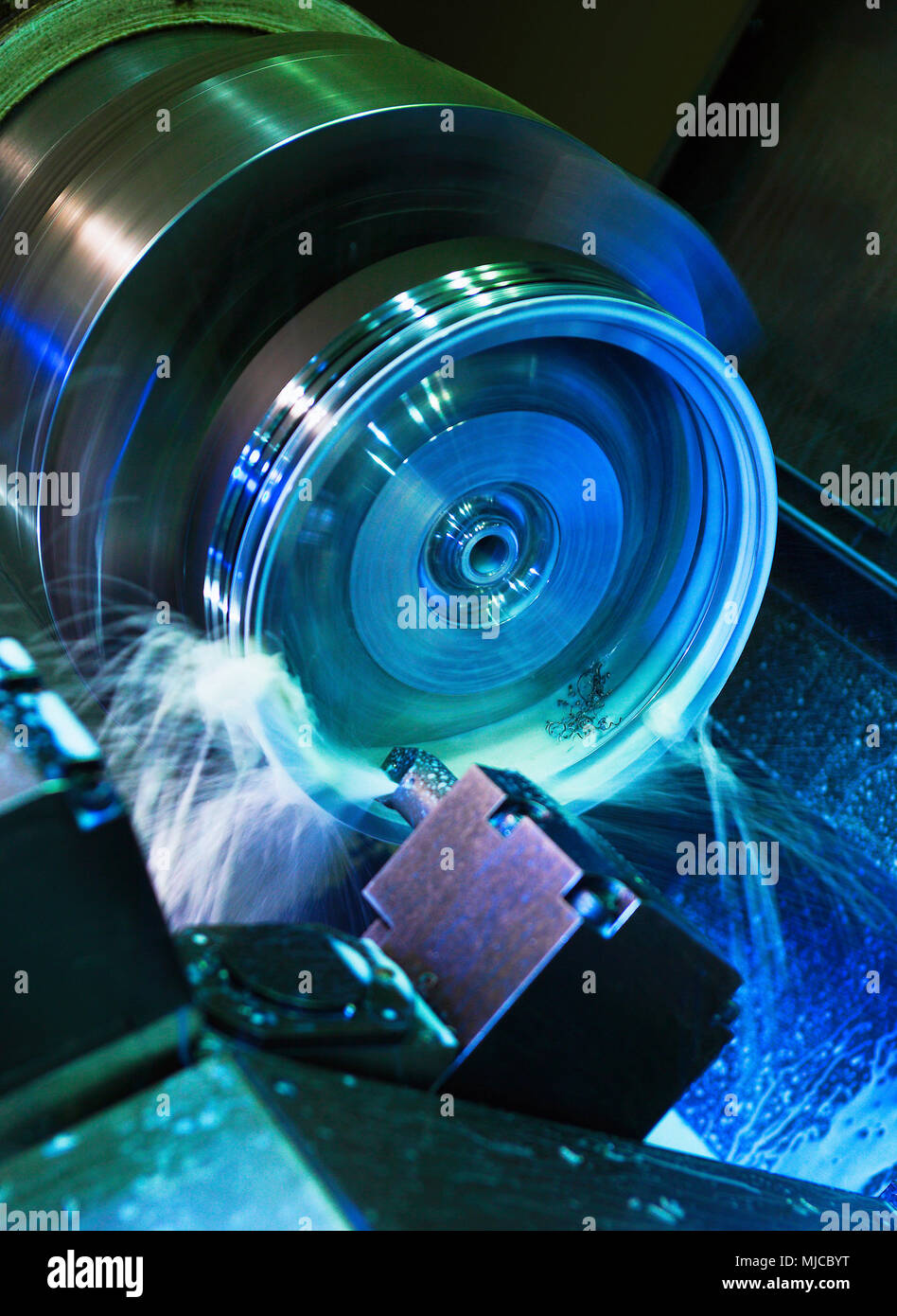 Milling machine hi-res stock photography and images - Alamy