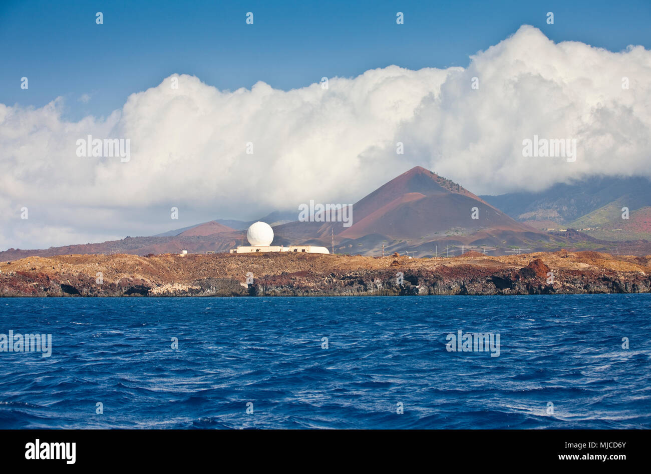 Atlantic ocean island hi-res stock photography and images - Alamy