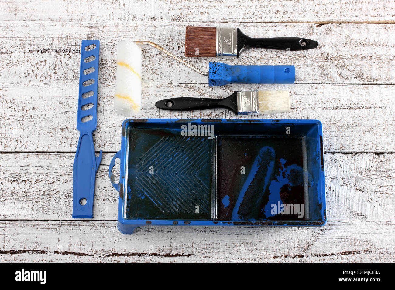 Hand painting tools hi-res stock photography and images - Alamy