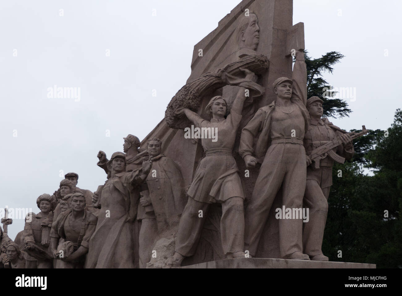 Monument at the entrance of Chairman Mao Memorial Hall or Mausoleum of ...