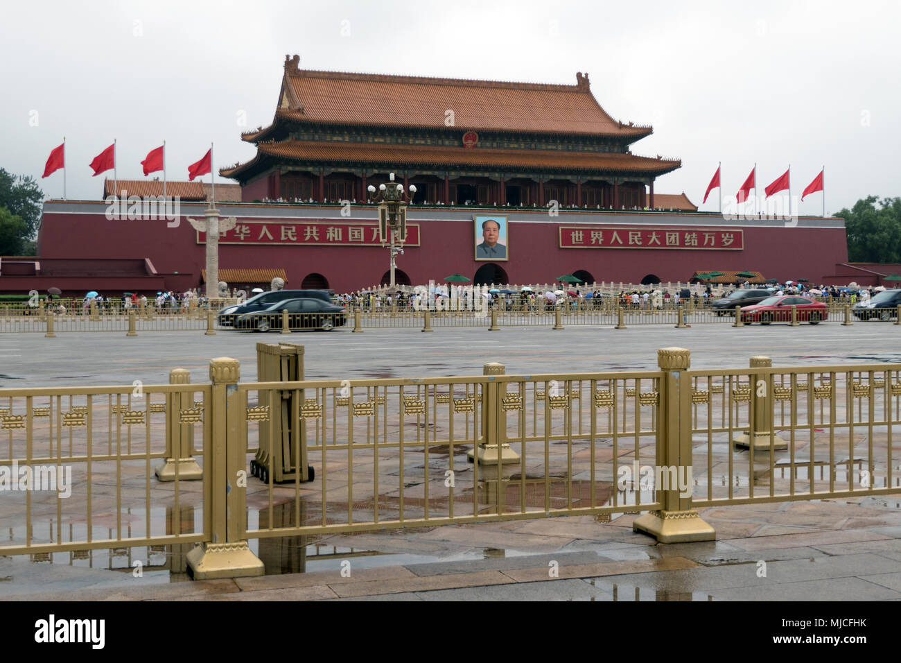Cars and traffic near the entrance gate of the Forbidden City in ...