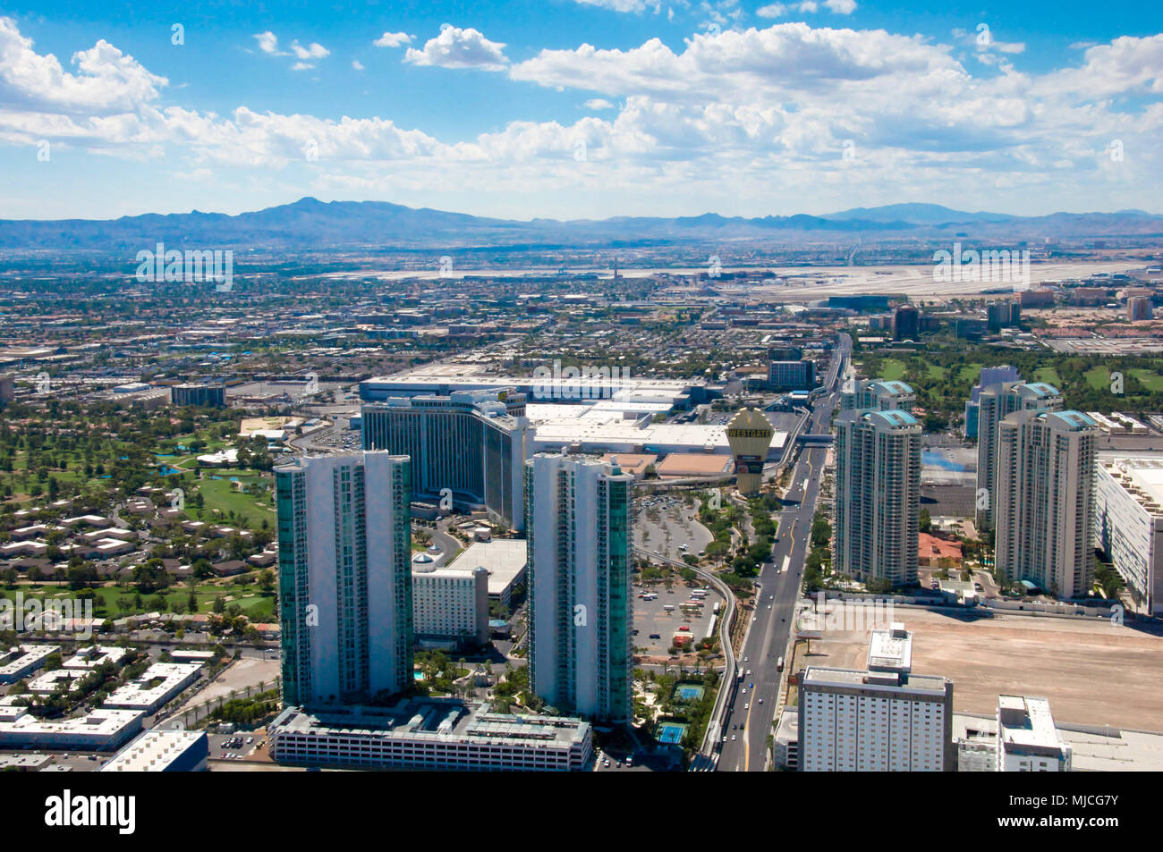 LAS VEGAS/NEVADA, AUGUST 24, 2017: Epic view on Las Vegas Strip with ...