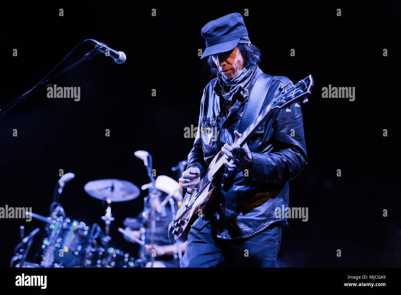 Lucinda williams hi-res stock photography and images - Alamy