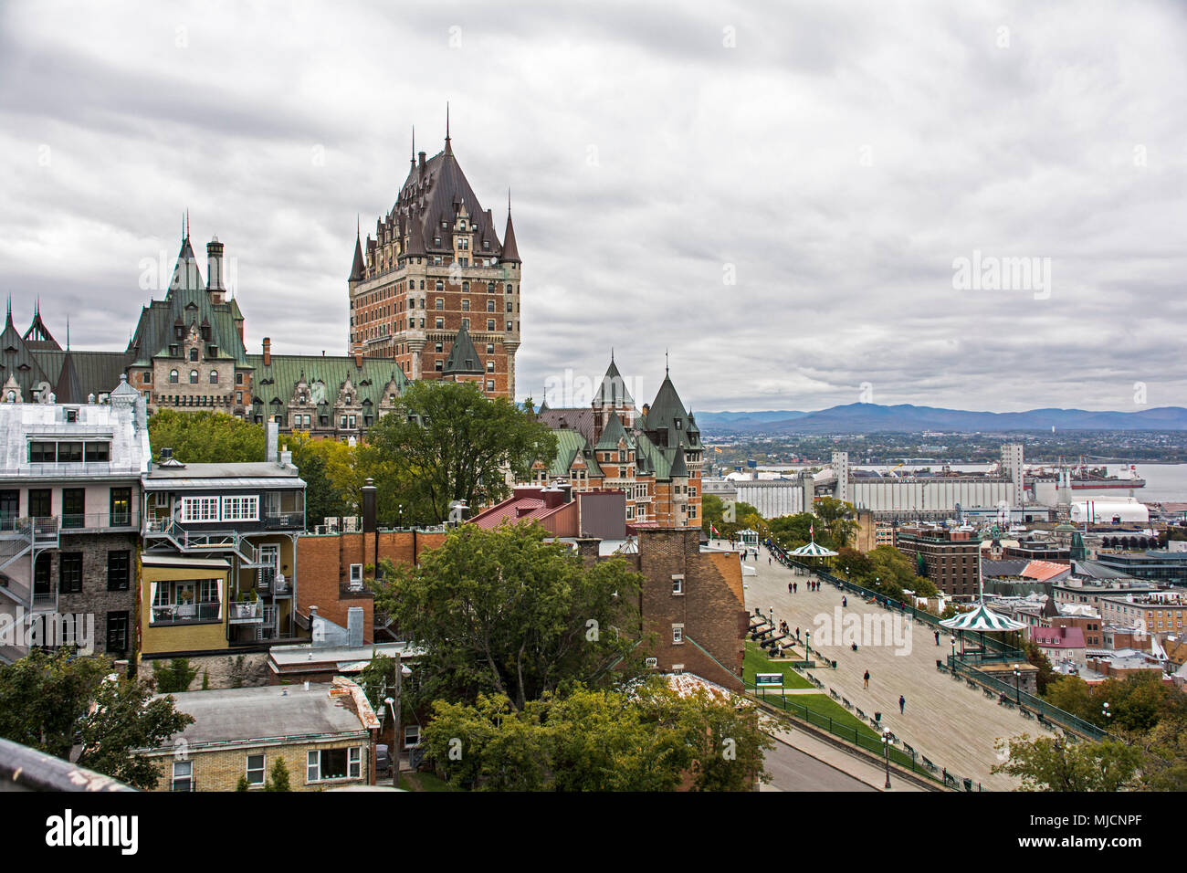View of the town with fortress and the chateau frontenac hi-res stock ...