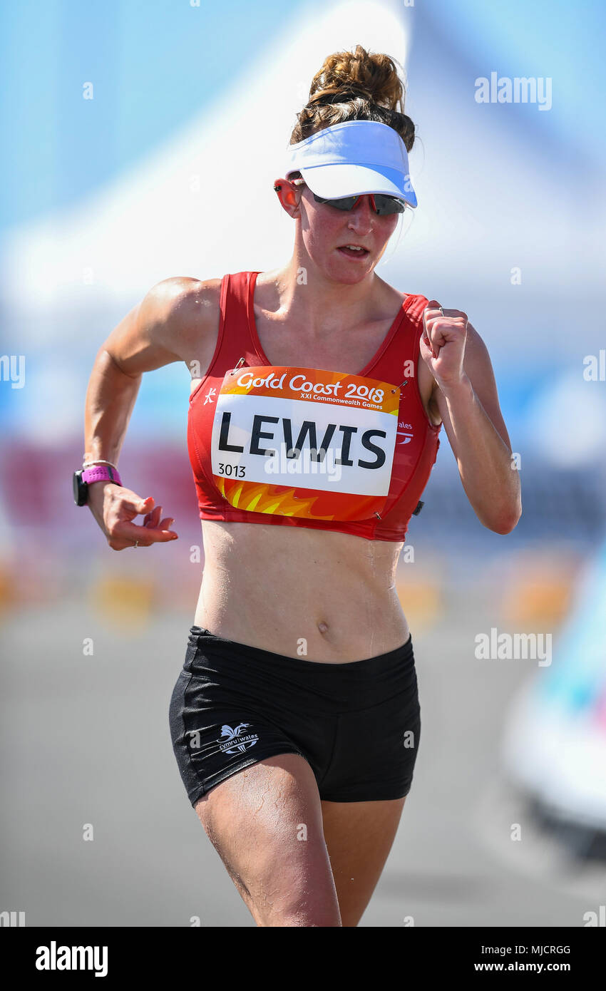 GOLD COAST, AUSTRALIA - APRIL 8: Heather Lewis competing in the Women's ...